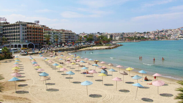 Kusadasi Downtown Beach - Explore Kusadasi